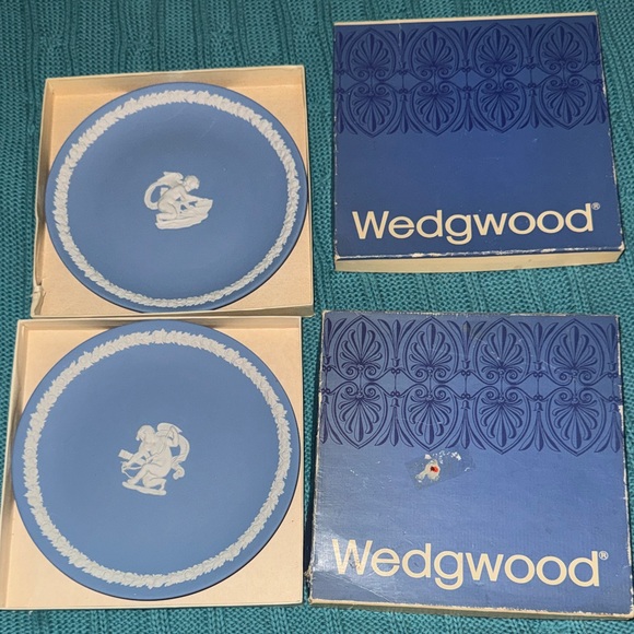 Wedgwood | Accents | Wedgwood Blue Plates With White Motif In Original ...